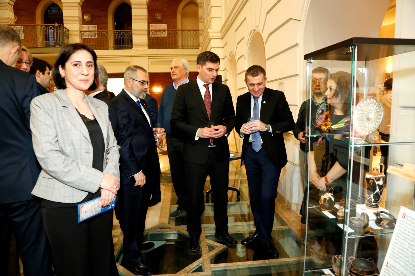 Φωτογραφική έκθεση με θέμα Πόντιοι Έλληνες στην Ατζαρία-Το παρελθόν και ...