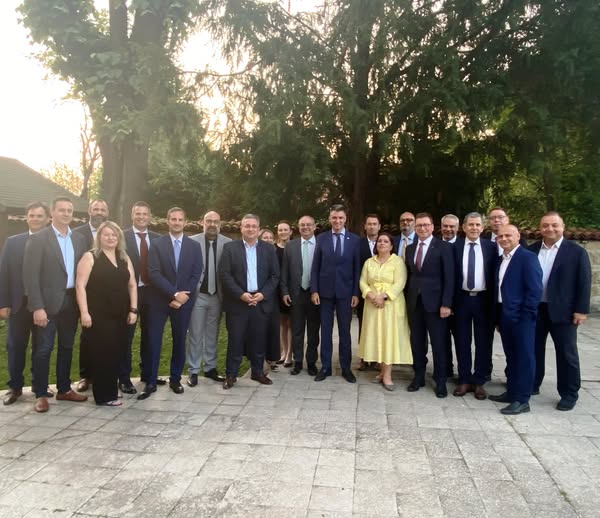 Επίσκεψη στο Βελιγράδι του Γ.Γ. Διεθνών Οικονομικών Σχέσεων και ...